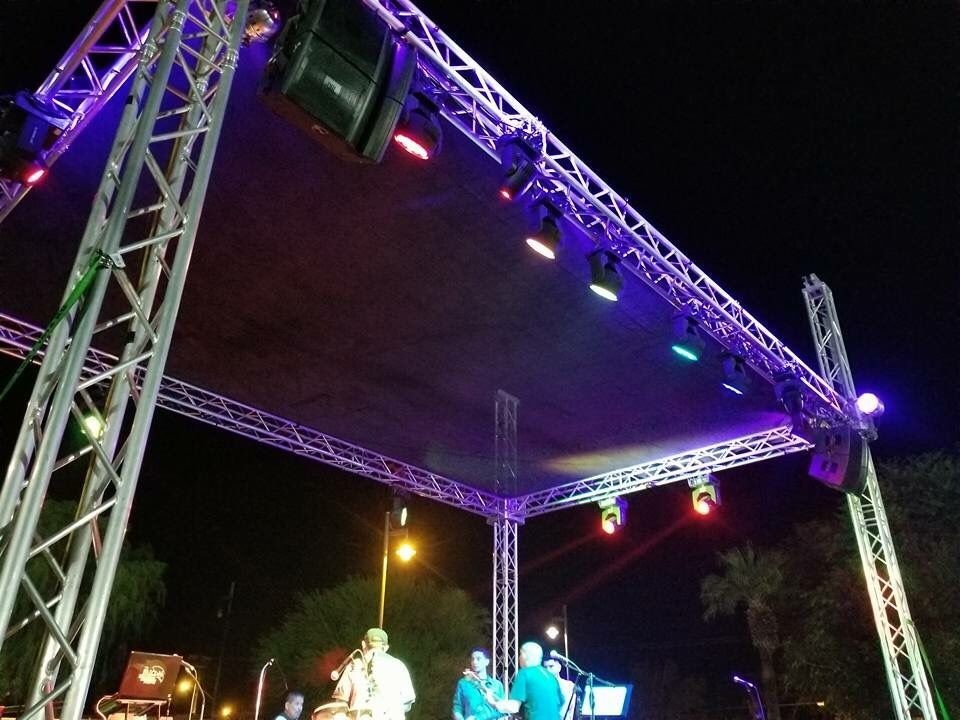 Highly Durable 290mm Screw Square Truss for Small Stage Lighting Stage ...